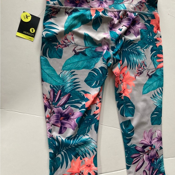 Xersion | Pants & Jumpsuits | New Large Quick Dri Capri Leggings | Poshmark